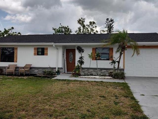 7353 Kenwood Dr, North Port, FL 34287