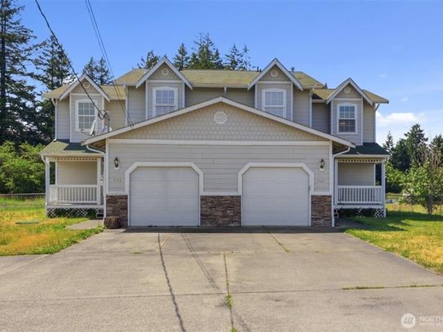 735 Crystal Springs Rd SE, Yelm, WA 98597