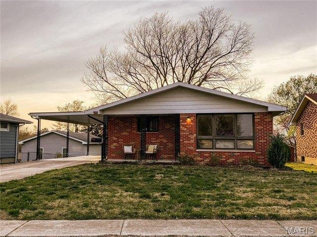 735 Gettinger St, Ste Genevieve, MO 63670