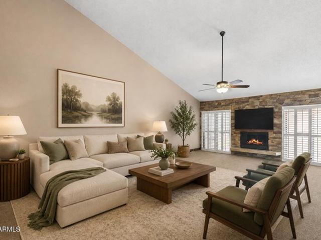 735 E Gardenia Dr, Phoenix, AZ 85020