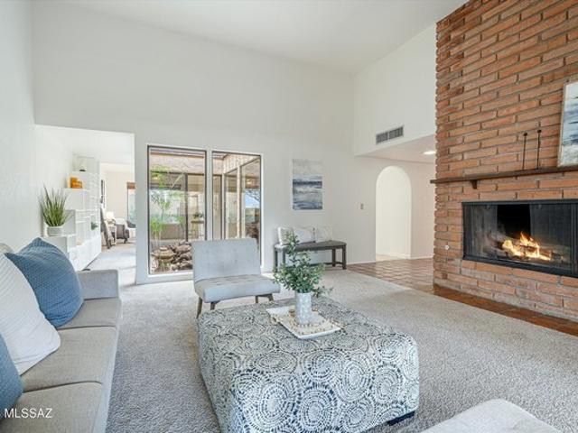 735 E Placita Del Mirador, Tucson, AZ 85718