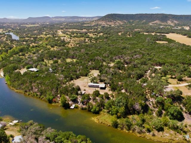 735 Hondo Creek Rd