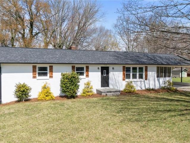 735 Hallmark Drive