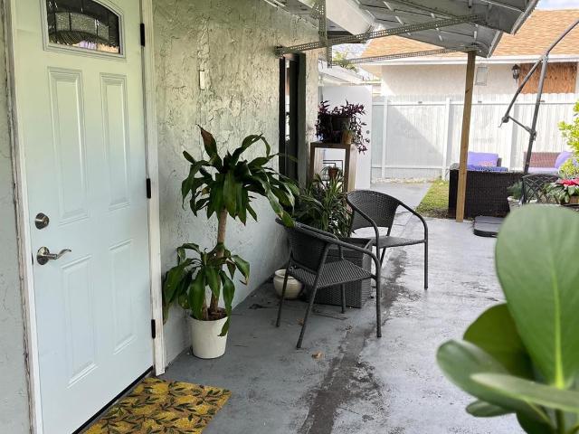 735 NE 37th St, Unit B, Oakland Park, FL 33334 | MLS #F10550 | Compass