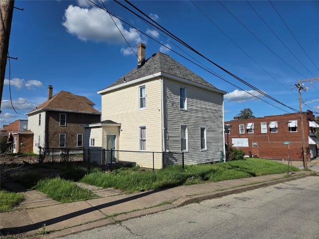 735 S 14th St