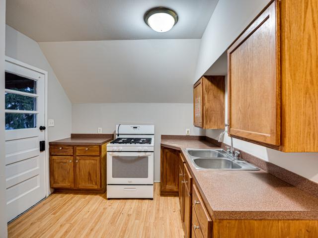 735 Sexton Street # 2