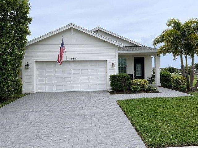 735 SE Woodbine Rd, Port Saint Lucie, FL 34984