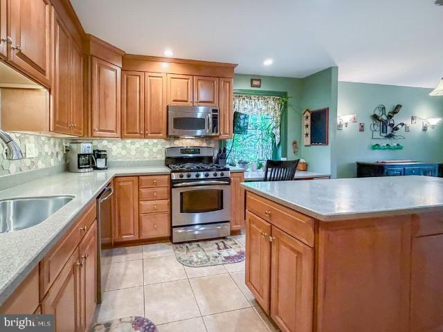 735 Ross Drive