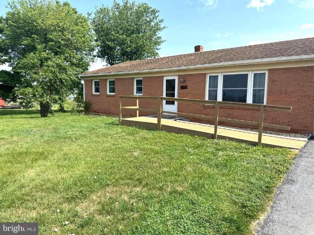 735 Redbud