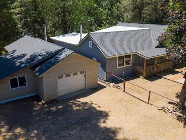 735 Ridge Rd, Mokelumne Hill, CA 95245