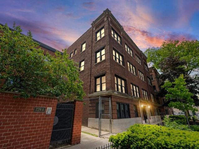 735 W Waveland Avenue # 3