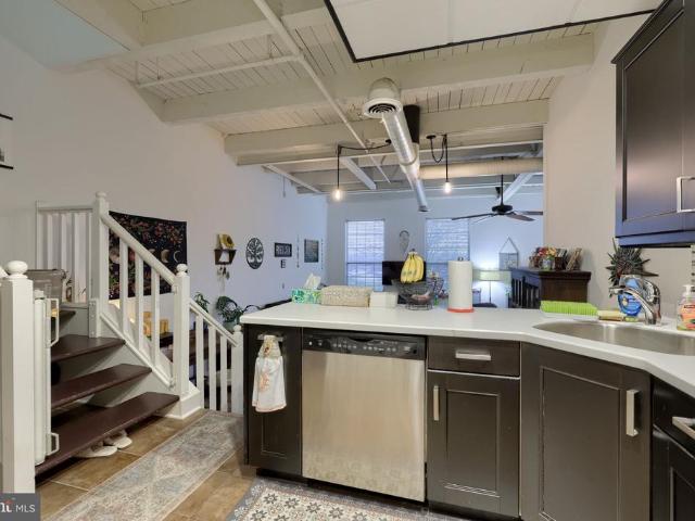 735 Washington Street # 323