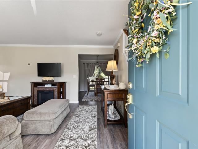 735 Willett Avenue 305