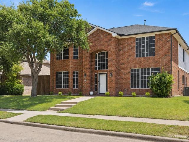 735 Yellowstone Drive