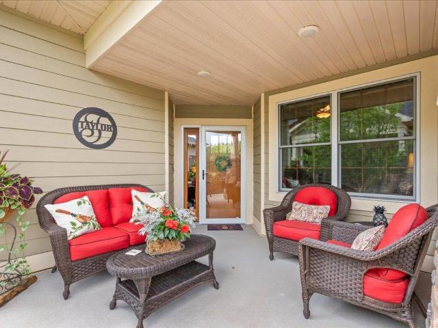 7364 Fairway Lane