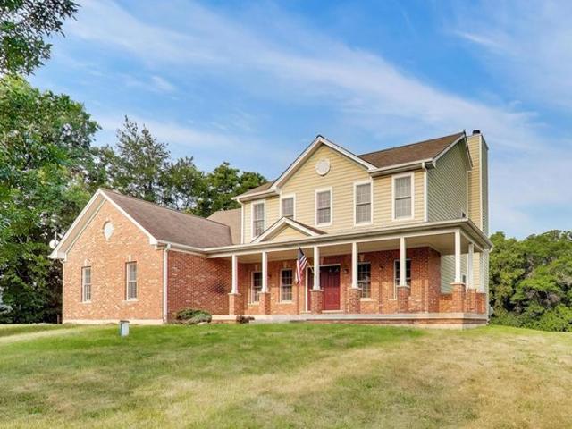 7365 English Oak Ln, Spring Grove, IL 60081