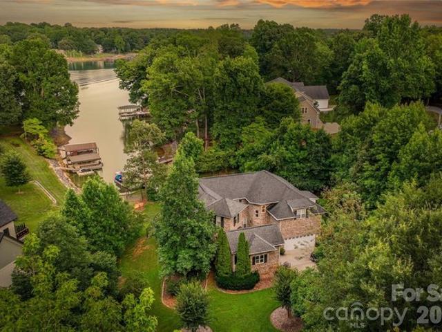 7365 Gabriel St, Sherrills Ford, NC 28673