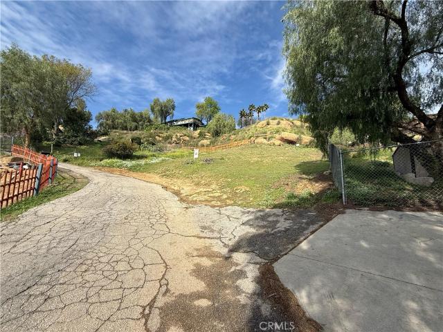 7365 Webb Rd, Chatsworth, CA 91311 | MLS #SR26014