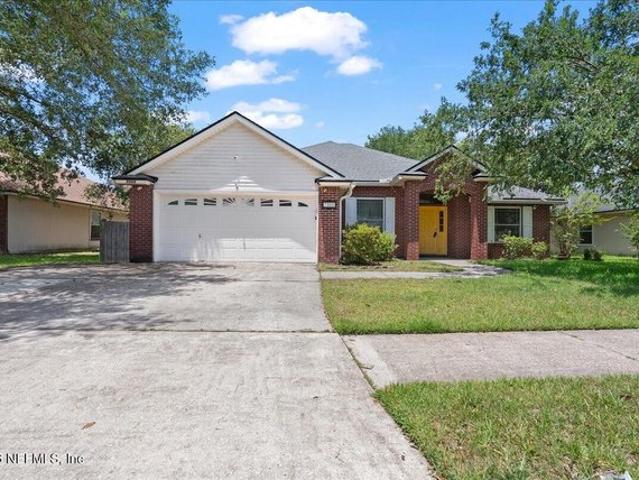 7366 Hawks Cliff Dr W, Jacksonville, FL 32222