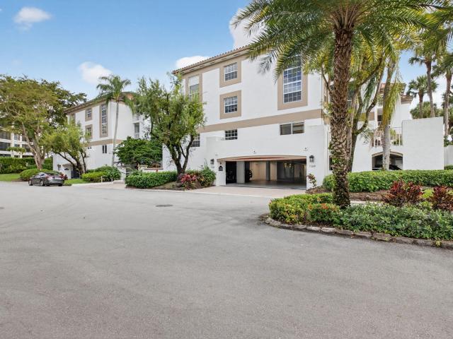 7369 Orangewood Ln, Unit 307, Boca Raton, FL 33433 | MLS #B26004