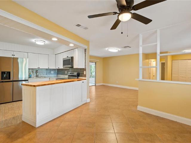 7369 Tarrytown Dr, Spring Hill, FL 34606 | MLS #W7878