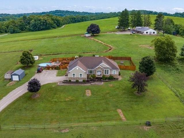 7360 Jones Rd, Nashport, OH 43830