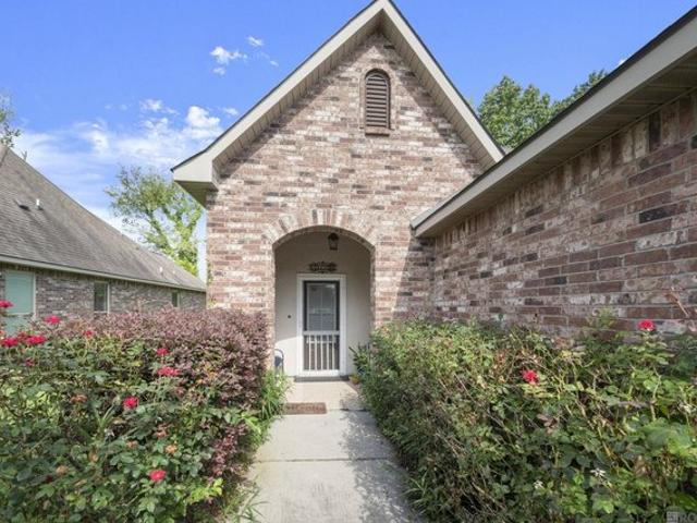 7363 Harrell Dr, Zachary, LA 70791
