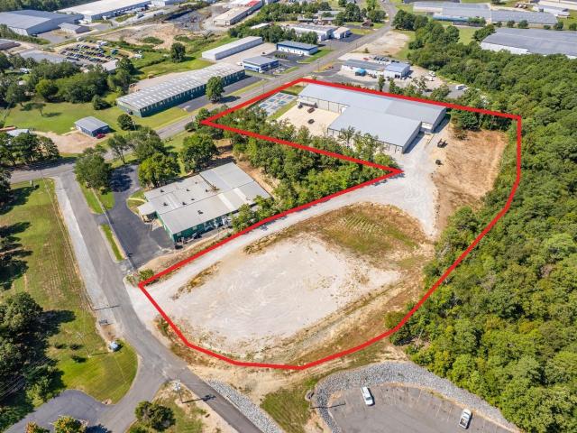 736 10k sf Mid America Boulevard