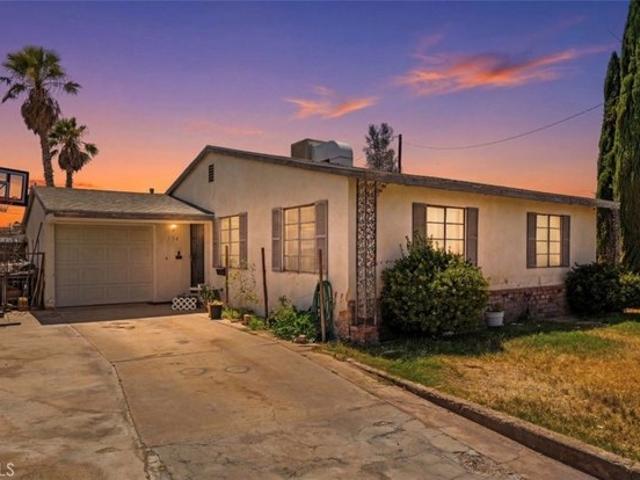 736 Belinda Ave, Barstow, CA 92311