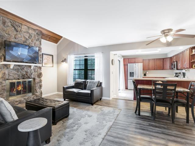 736 Glen Way # 736