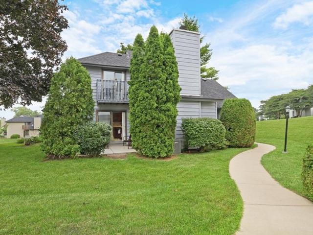 736 Glen Way, Gurnee, IL 60031