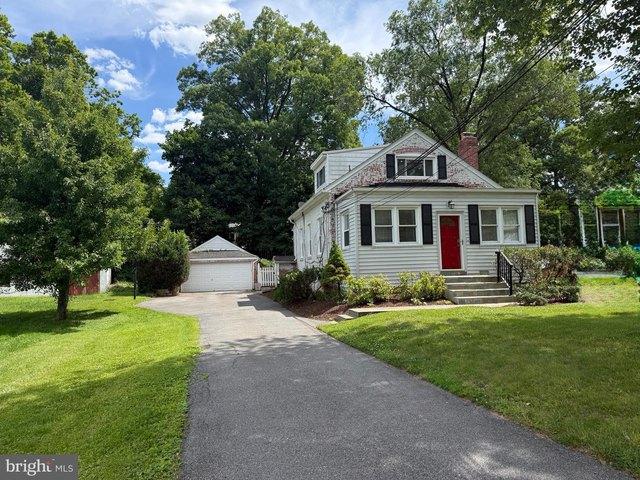 736 Dennis Ave, Silver Spring, MD 20901