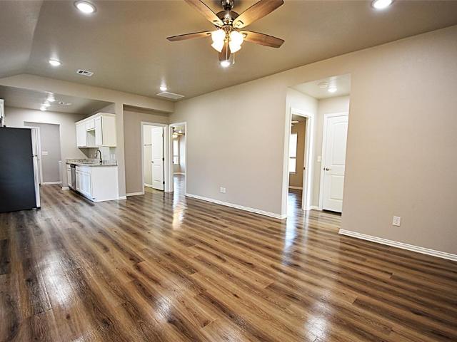 736 Elm Street