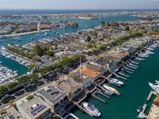 736 Harbor Island Drive
