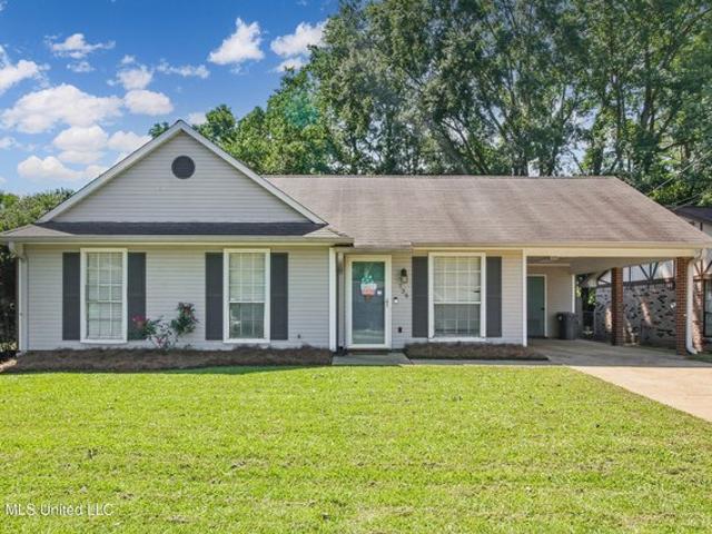 736 Heartwood Dr, Pearl, MS 39208