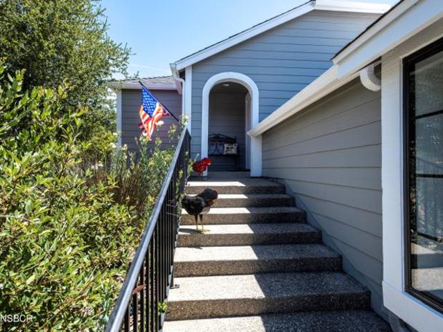 736 Hillside Dr, Solvang, CA