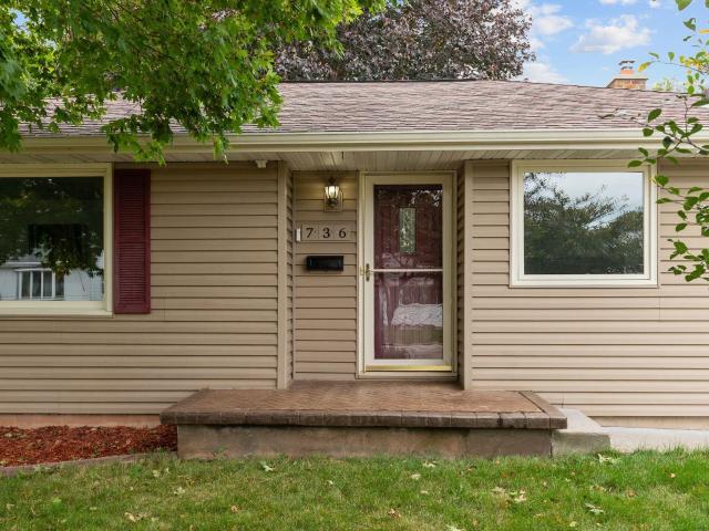 736 JOHN Street