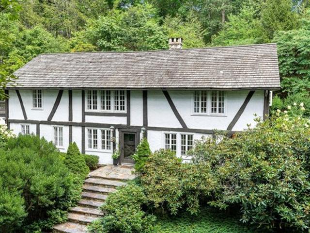 736 Old Stamford Rd, New Canaan, CT 06840