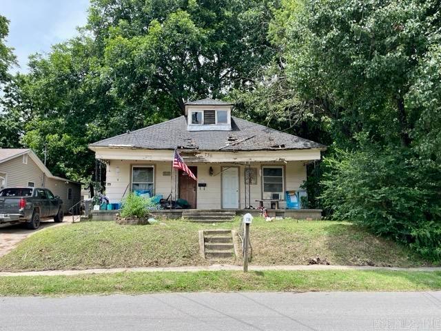 736 N Pruett Street