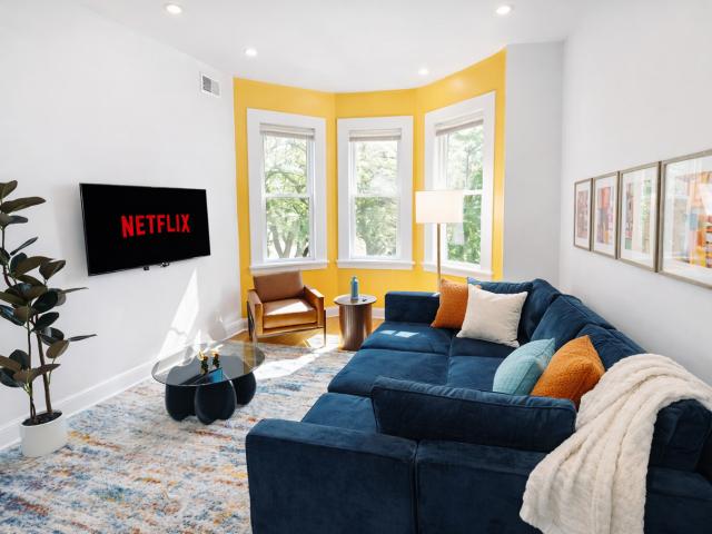 736 S Oakley Boulevard # 2