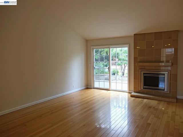 736 Shard Ct