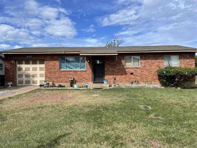 736 SW 46th St, Lawton, OK 73505