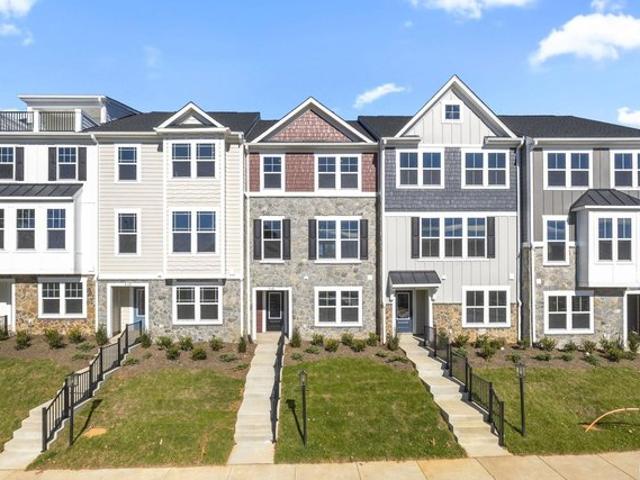736 Park Ridge Dr, Crozet, VA 22932