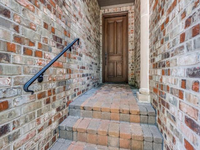 736 Rockingham Drive