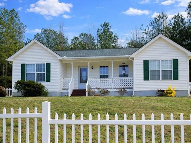 736 Rodgers Rd, Seneca, SC 29678