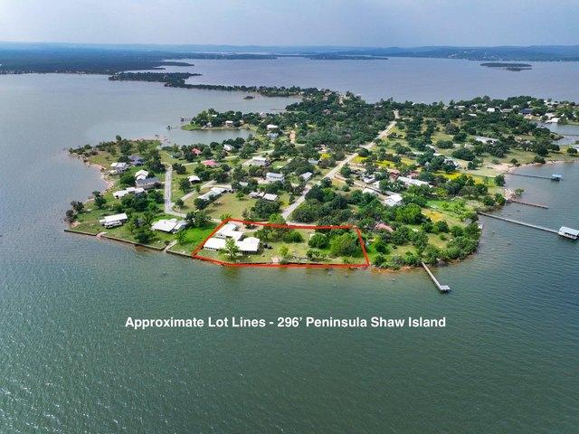 736 W Lakecrest Dr, Bluffton, TX 78607