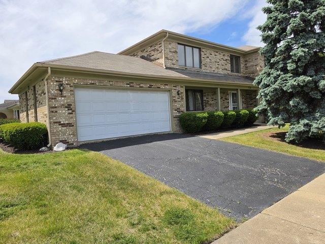 736 Yorkshire Ln, Des Plaines, IL 60016