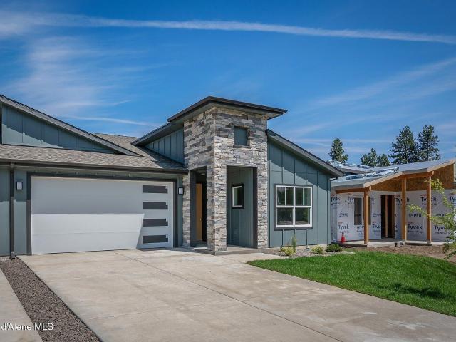 7374 Breaux Dr, Coeur D'Alene, ID 83815 | MLS #25 11