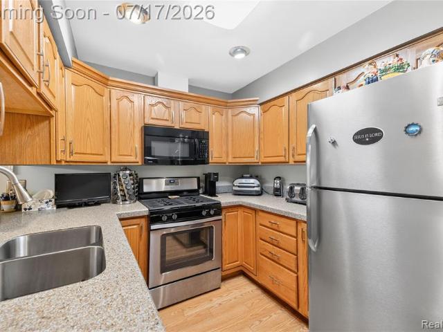 7373 Ponderosa Drive