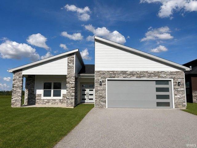 7373 Starks Blvd, Fort Wayne, IN 46816